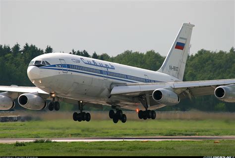 Ilyushin Il-86 - Siberia Airlines | Aviation Photo #1015331 | Airliners.net