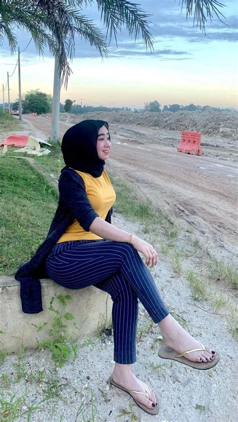 Beautiful Hijab Beautiful Girl Facebook Muslim Women Punk Fashion