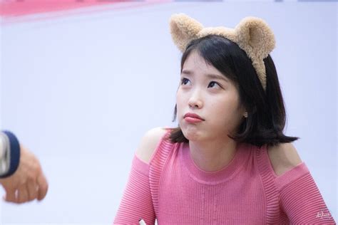 중담 오른 아이유 노브라 ㄷㄷㄷ 원본 If Mlbpark