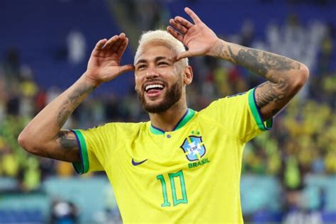 Neymar Displaces Pele Becomes Brazils All Time Top Scorer Daily Trust