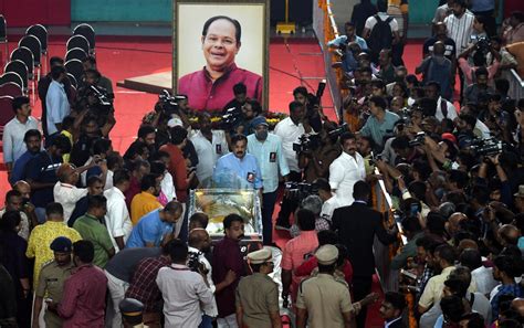 பிரபல மலையாள நடிகர் இன்னசென்ட் மறைவு பிரதமர் மோடி கேரள முதல்வர்