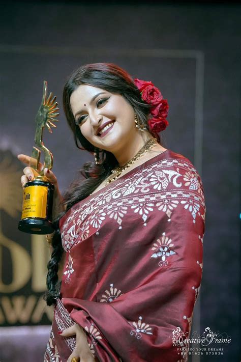 মায়াবী মায়াবী Added A New Photo