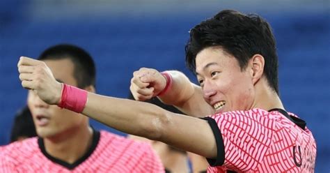 해트트릭 황의조 아시안게임 득점왕의 부활 올림픽 축구