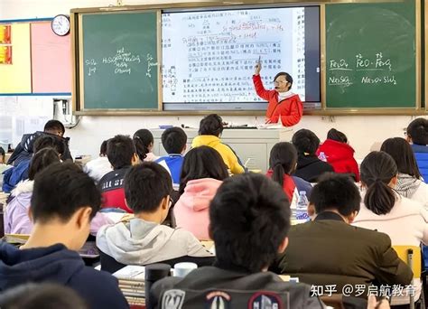 副高职称7级和中级职称8级，退休金差多少？老教师发言一针见血 知乎