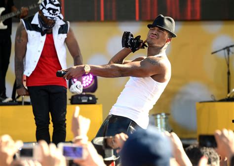 Neyoneyoperformsabcgoodmorningamericahie 6ztnltl Thisisrnb