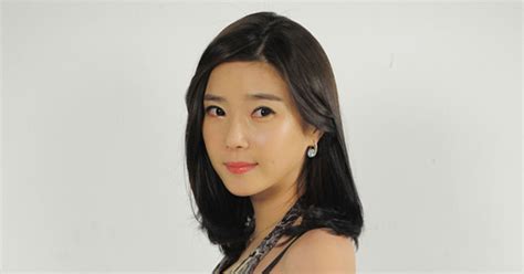 Ntn포토 하지은 아찔한 핫팬츠로 유혹