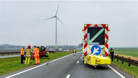 Omroep Flevoland Nieuws Automobilist Door Brandweer Bevrijd Na