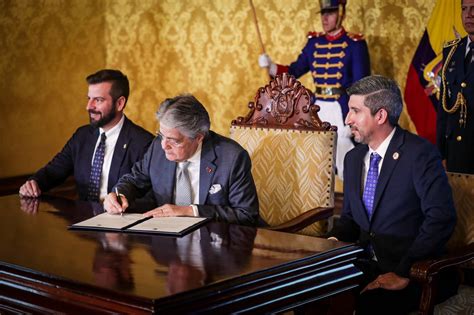 Impuestos Clase Media La República Ec