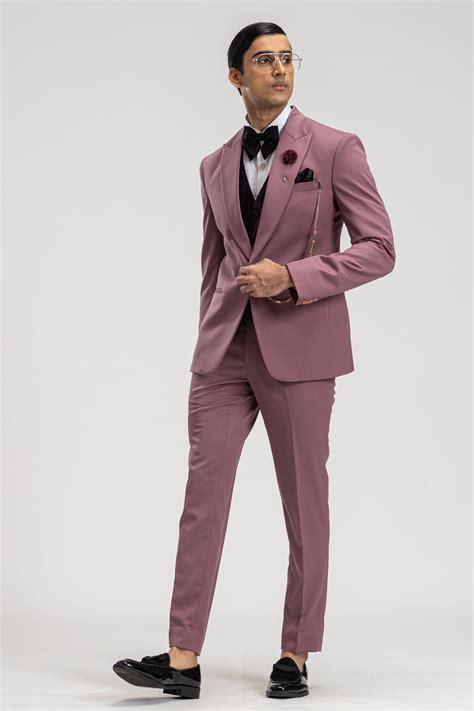 Latest Mens Suit Trends 2024 Styles Colors And Fabrics Samyakk
