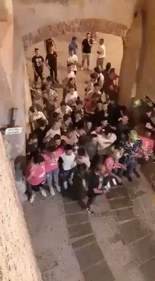 Coronavirus on Twitter Os podríais haber ahorrado el dinero de las vacunas de esta gente