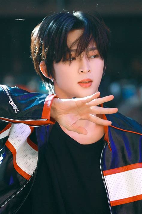 Pin En Oneus Fotos Tiernas De Novios Imágenes Hilarantes Fotos Tiernas