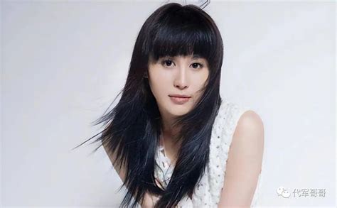 一婚嫁给著名运动员，二婚嫁给金融富豪，她如今在美国过得怎样？郑岩张宁益马琳新浪新闻