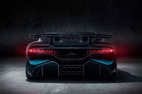 Bugatti 全新超級跑車 Divo ，售 580 萬美元仍全數迅速完售！ Line購物