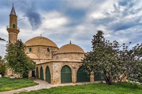 Παραδοσιακά κυπριακά φαγητά που αξίζει να δοκιμάσεις στην Κύπρο