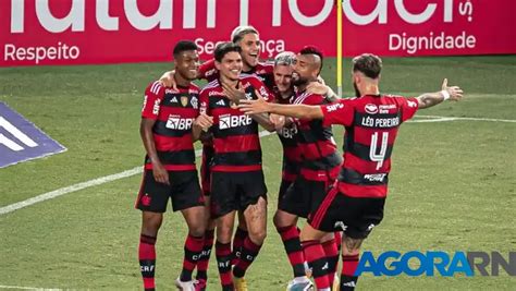 Com Dois De Luiz Araújo Flamengo Vence Grêmio E Retoma Liderança
