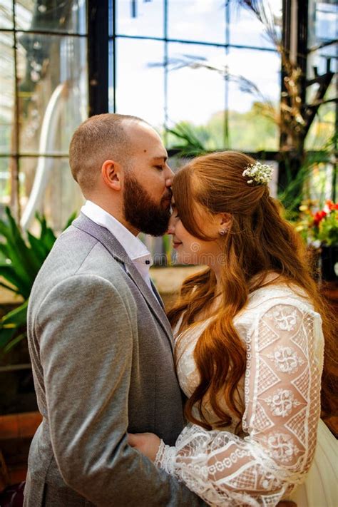 Amazing Smiling Redhead Wedding Couple Pretty Bride And Stylish Groom