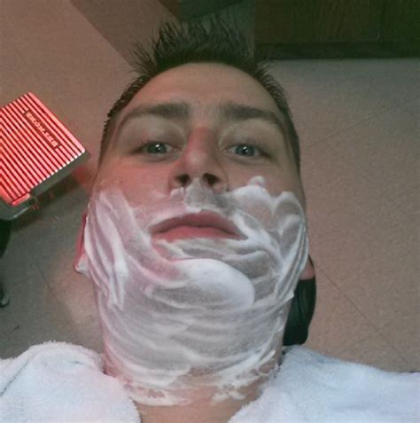 Men Shaving Their Face On Tumblr