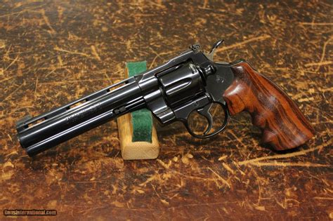 COLT PYTHON 6 NITE SIGHTS COLT PYTHON 6 NITE SIGHTS