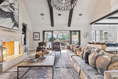 Luxury Living In Southlake A Closer Look At 1725 Bur Oak Dr Mad Mansions