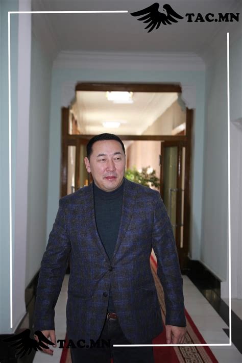 Казиногоос 100 мянган ам доллар хожиж явсан Ж Мөнхбат манай дуранд ТАС МН