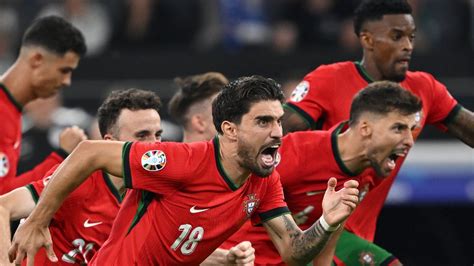 Ronaldo Weint Nach Fehlschuss Und Verrät Meine Letzte Em Br24