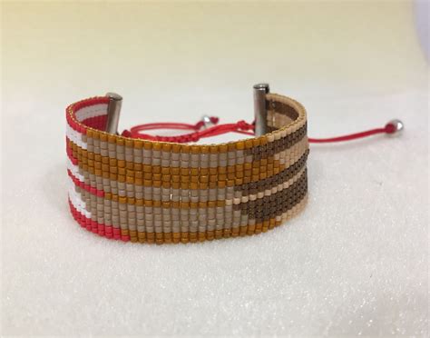 Bracelet manchette en tissage per les Miyuki delica 11 0 Création et réalisation maison