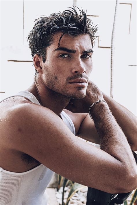 Shaun Collins Que Models