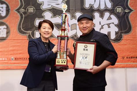 丁怡銘回鍋政院月領11萬 皇家傳承：傷害永遠都在！非常失望 上報 焦點