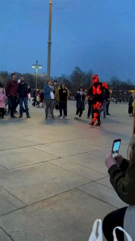 Chᥲrᥣιᥱ ও adlı kullanıcının Pins by you panosundaki Pin Müzik Spor