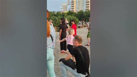 девочка танцует Youtube
