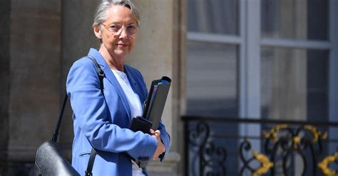 Élisabeth Borne pourquoi elle a décidé de retarder ses vacances