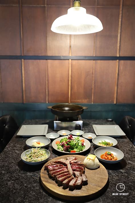 블루스트리트 졸업생을 위한 호사로운 식사 육즙 가득한 스테이크 맛집 Pick