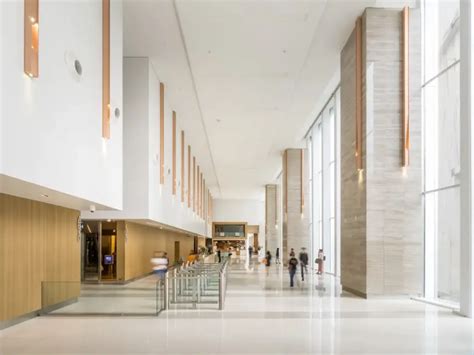 พื้นที่บริเวณล็อบบี้ ชั้น G ไม่สะอาด Bcu