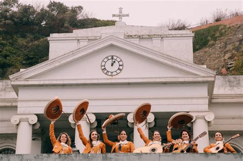 Mariachi Las Adelitas Continental Drifts
