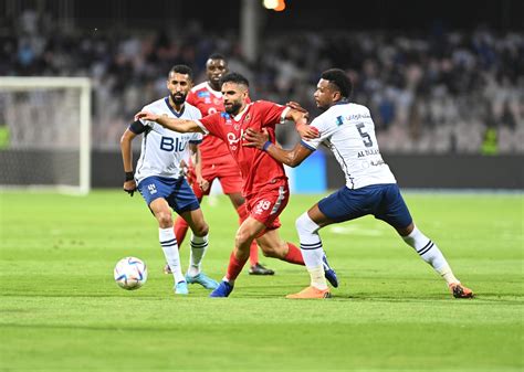 الوحدة يفرض تعادلًا مثيرًا أمام الهلال