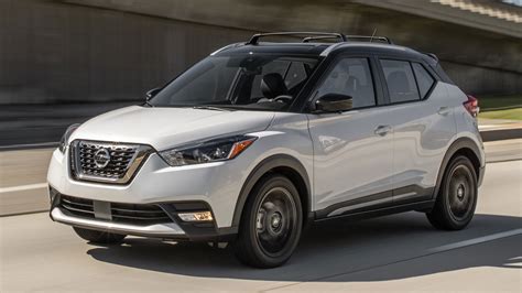 2020 Nissan Kicks Buyers Guide Reviews Specs Comparisons