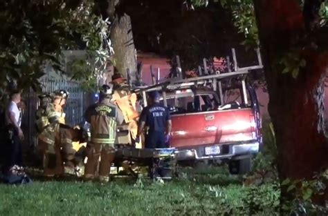 Man Injured After Crashing Into Tree In Spring Branch