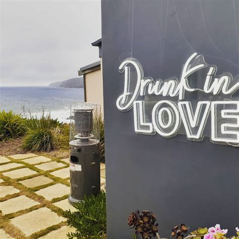 Sunnie Hames Sunnie Hames Civil Marriage Celebrant