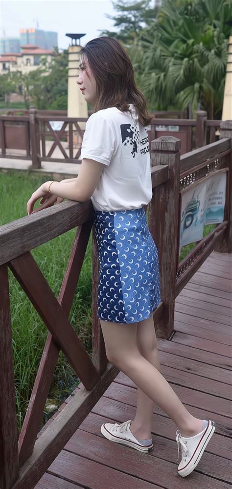 大长腿学妹高跟鞋壁纸穿搭 哔哩哔哩