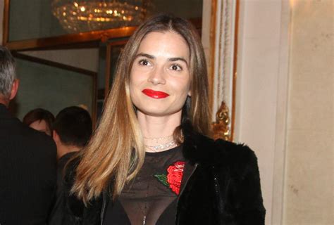 Foto Marija Karan Potpuno Gola Glumica Otišla Na Bali Pa Se Baš Opustila Kurir