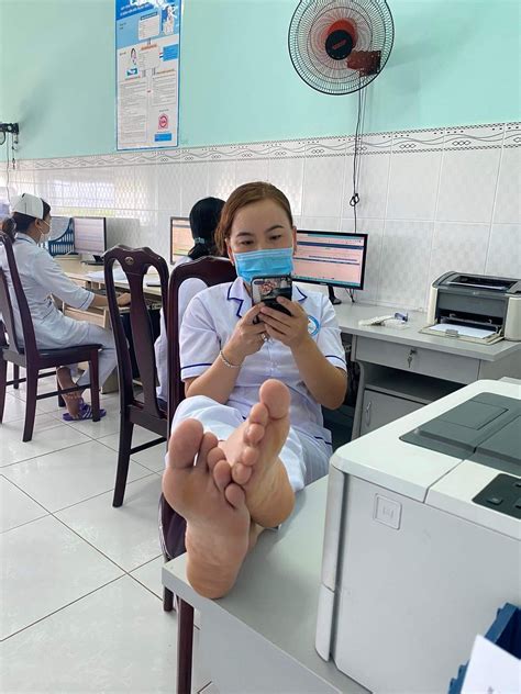 If You Want Too Smell Your Nurse Feet I Only Have 30 Min Break So Hurry