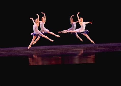 La Vie Choreography By Gen Horiuchi Dancers Lori Wilson Lauren Lane