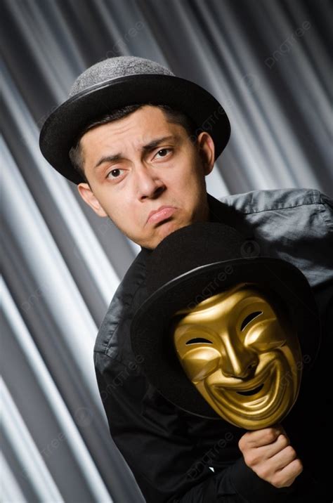 연극 마스크를 사용한 재미있는 개념 사진 배경 및 무료 다운로드를위한 그림 Pngtree