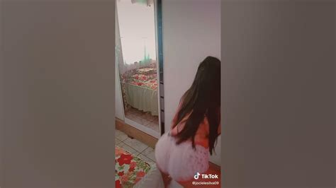 Novinha Dançando De Shortinho Youtube