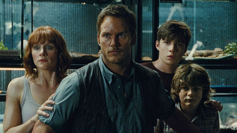 Chris Pratt Says Jurassic World 2 Will Be Darker And Scarier The