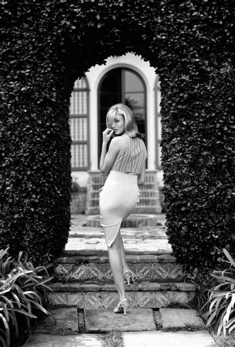 Cameron Diaz Scrolller