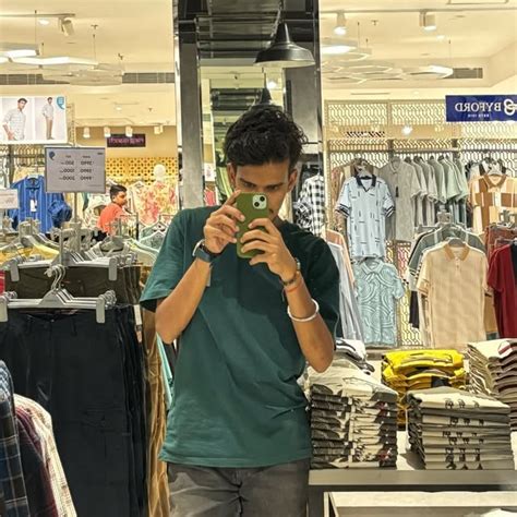 Sovan Kumar Pradhan (@heyy.sovan) • Threads, Say more