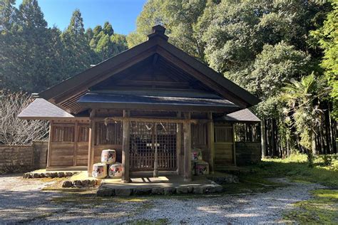 櫛石窓神社櫛石窓神社兵庫県丹波篠山市 八百万の神