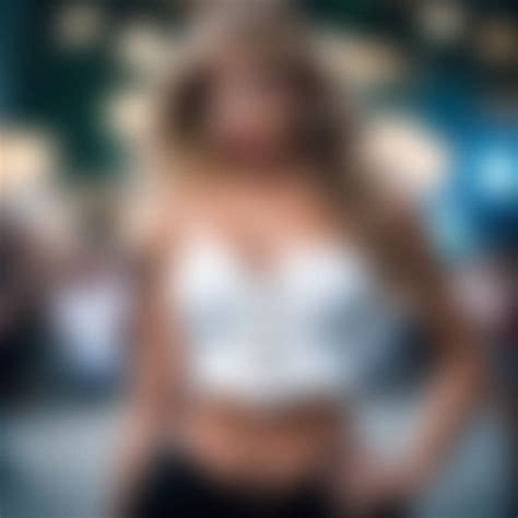 Taylor Swift Glamorous And Busty 26 By Marvelgirl82 On Deviantart