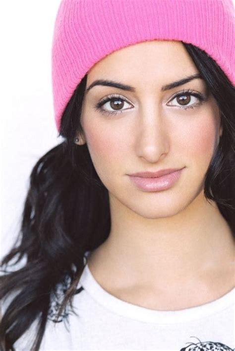 Ayden Mayeri Photo 7 Goldposter